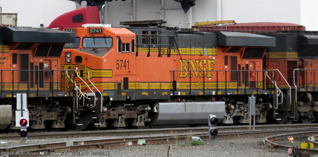BNSF 5741